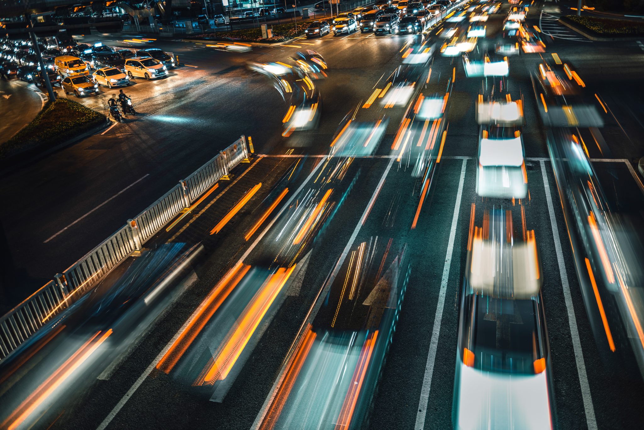Dealing with Heavy Traffic: Tips to Stay Calm and Safe | Tayaria